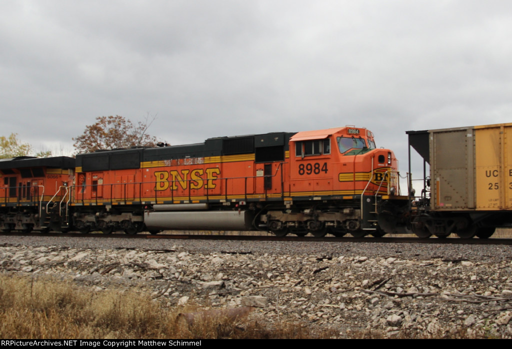 BNSF 8984